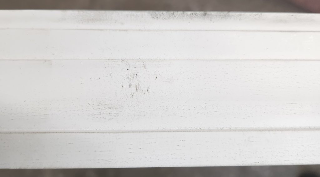 Moulding/Trim - LOU'S BARGAIN BARN